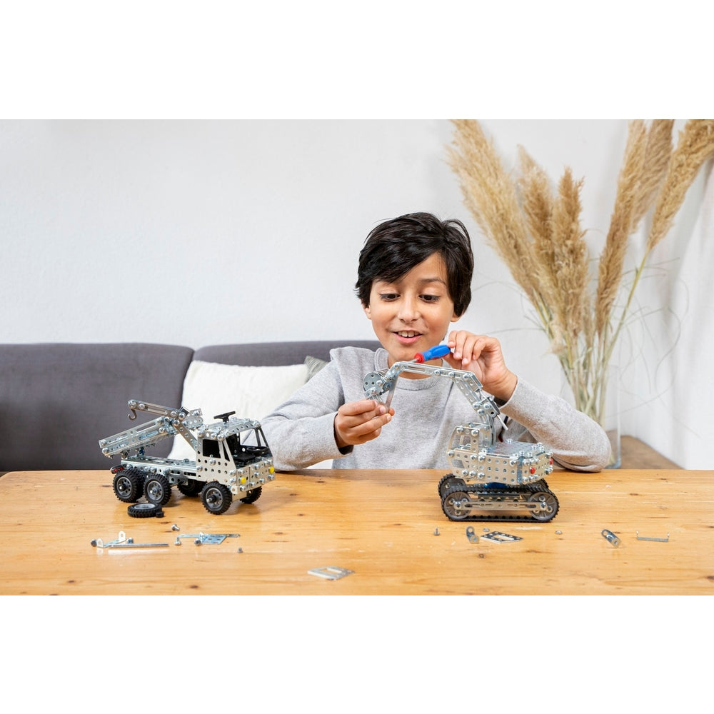 eitech Firetruck Junior Construction Set 180 Pieces Metal Building Toy – cavo.ae